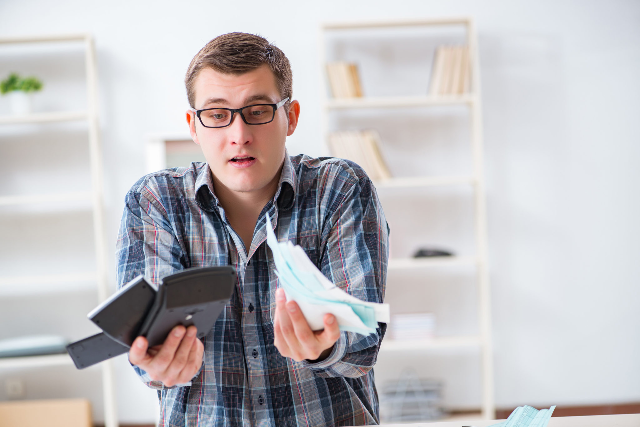 Common Money Mistakes You Can Easily Avoid - Advantage CCS